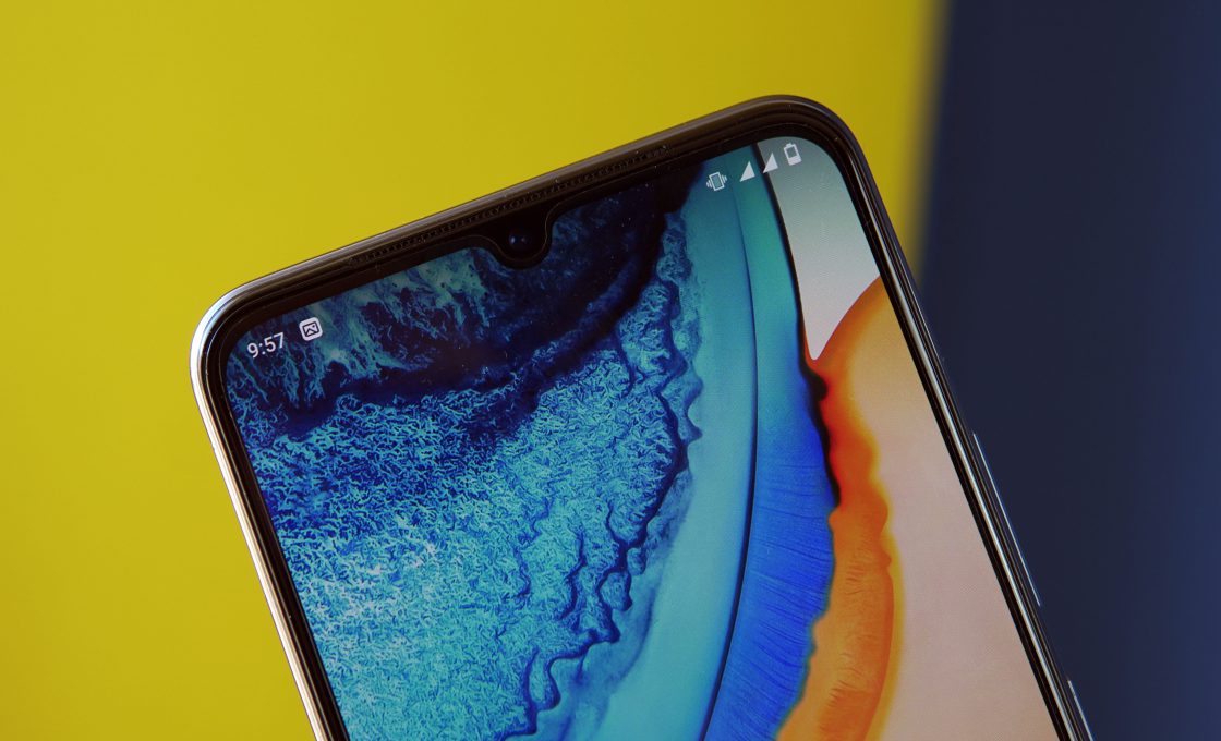 vivo V20 Review: Stylish Mid-ranger with Good Camera Performance!