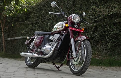 Jawa Classic Review: Almost Perfect in all Regards!