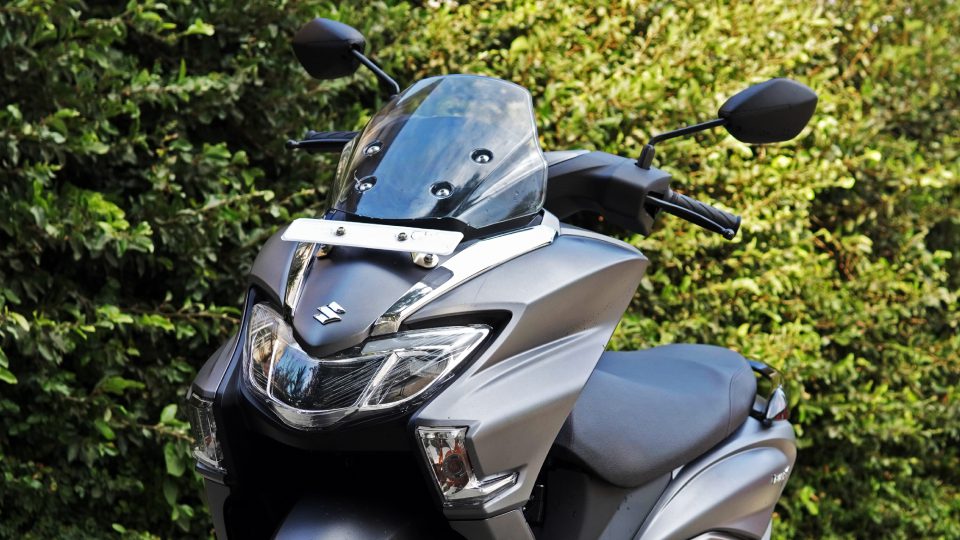 Suzuki Burgman Street 125 Review: Offers More Features for the Price!