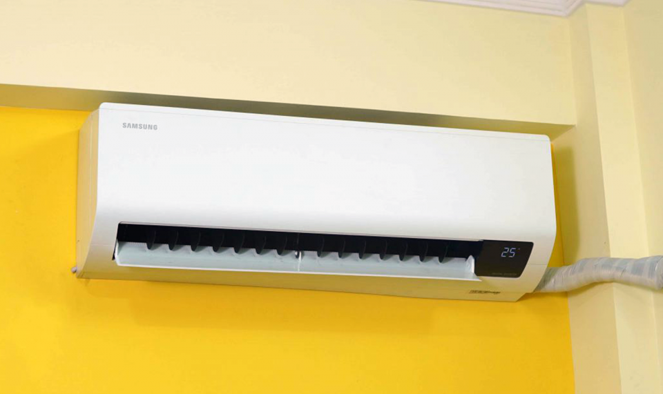 Samsung AC 2021 Review: Heating, Cooling, Features, Specs