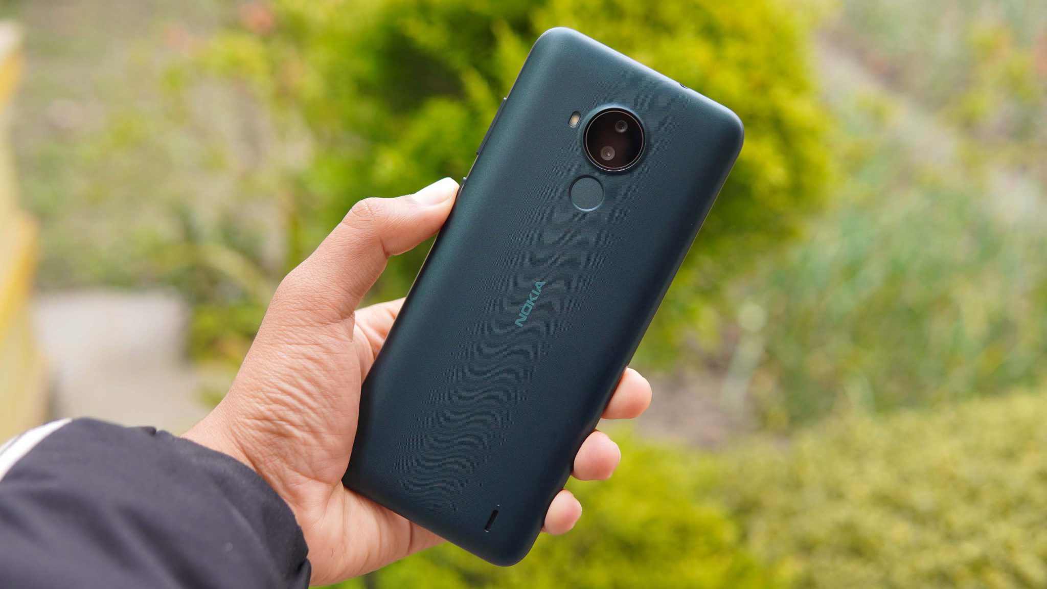 Nokia C30 Review: Big Display & Big Battery Life