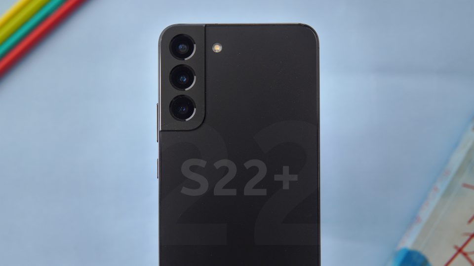 Samsung Galaxy S22 Plus Review: No Complaints!