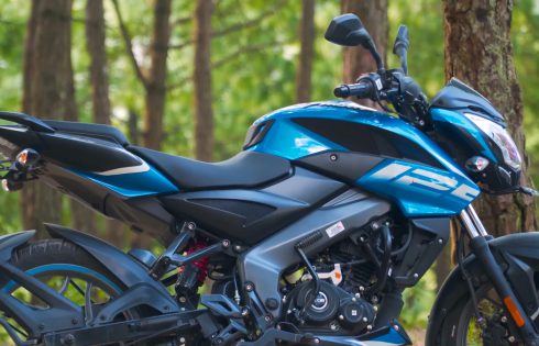 Bajaj Pulsar NS 125 First Ride: Being a Sporty Commuter!