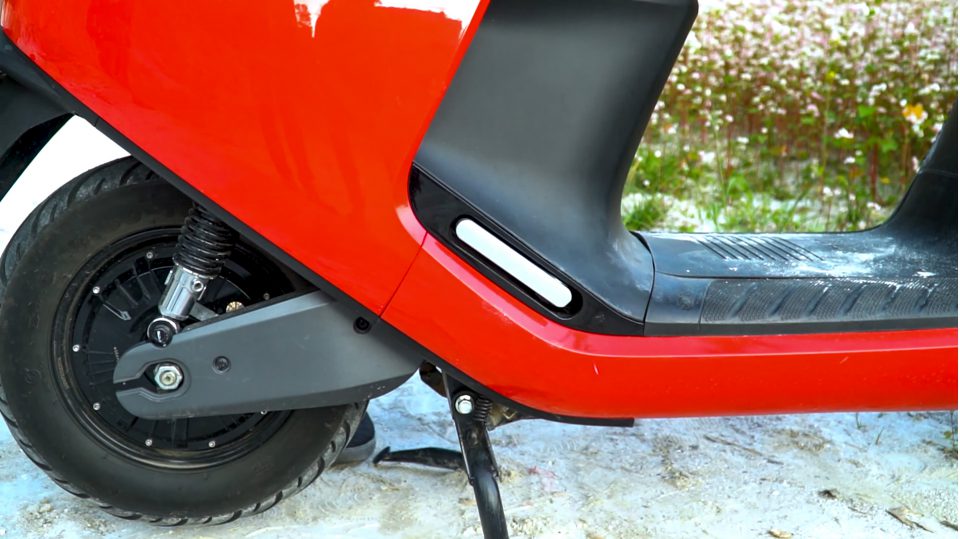 Segway Ninebot E100 Review: Is It Time to Go Electric?