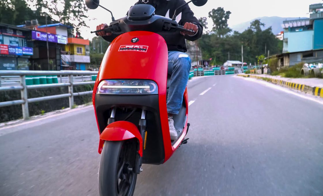 Segway Ninebot E100 Review: Is It Time to Go Electric?