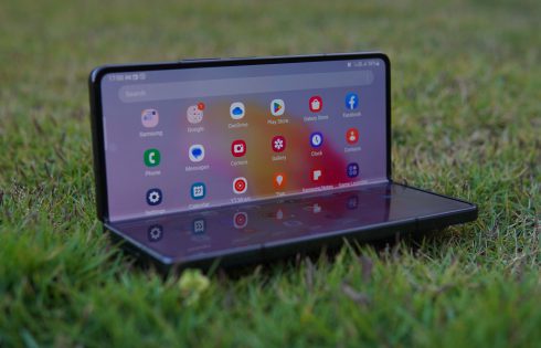 Samsung Galaxy Z Fold 4 Review: Powerful Multitasking Machine